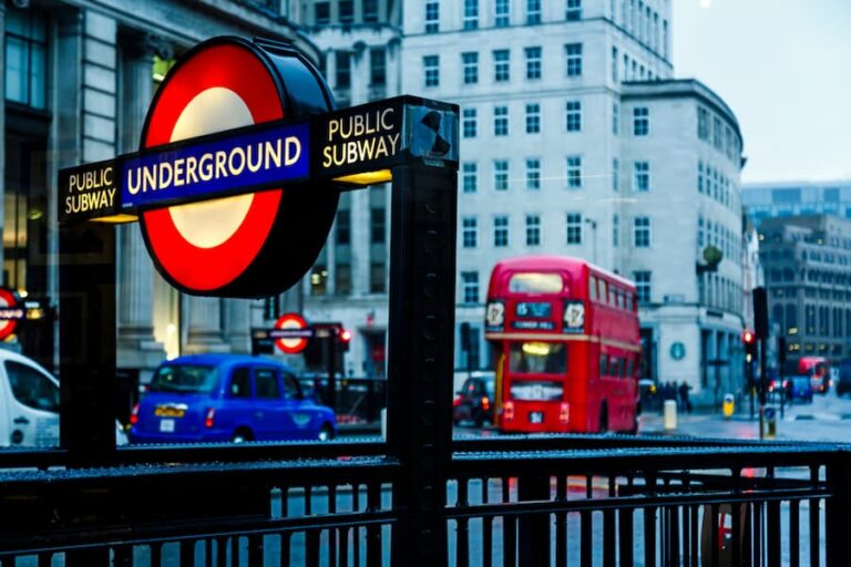 Properties closest to transport links command as much as £43,000 ...